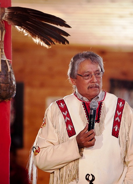 Aboriginal leader extends hand of friendship to Muslims